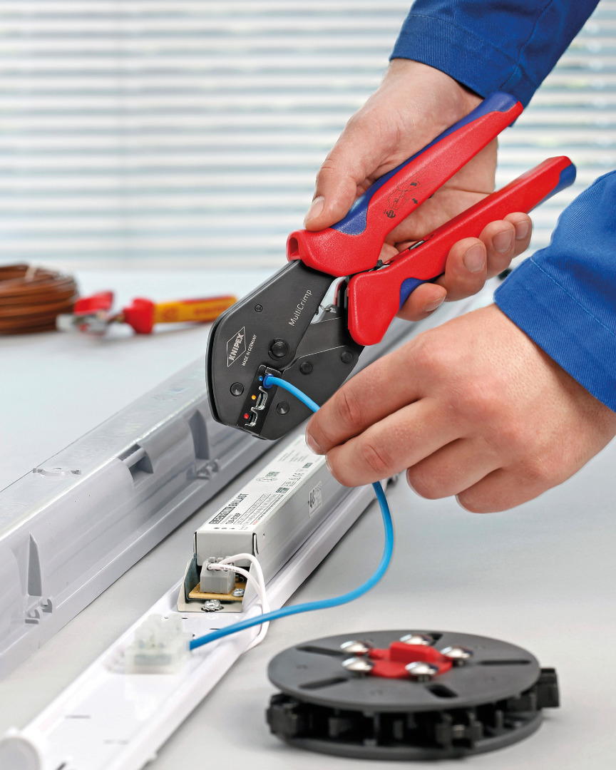 KNIPEX MultiCrimp – versatile when it comes to applications, consistent with regard to quality ...